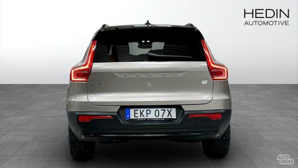 Grey Volvo XC40 2023 in Kaunas, with an engine capacity of 0.00 L and mileage of 100 thousand km for 36750 €, photo 7 on AUTOMOTO.COM.LV