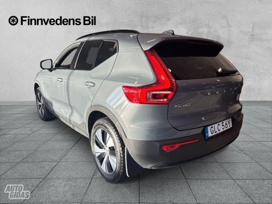 Grey Volvo XC40 2023 in Kaunas, with an engine capacity of 0.00 L and mileage of 75 thousand km for 36993 €, photo 3 on AUTOMOTO.COM.LV