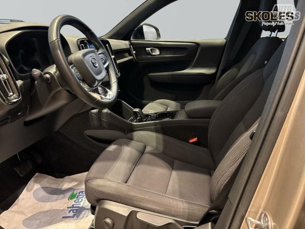 Pelēks Volvo XC40 2023 Kauņa, ar dzinēja tilpumu 0.00 L un nobraukumu 32 tūkst. km par 35203 €, foto 8 vietnē AUTOMOTO.COM.LV