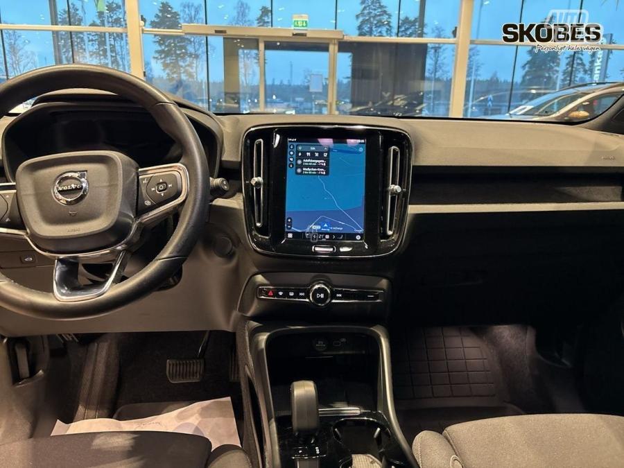 Pelēks Volvo XC40 2023 Kauņa, ar dzinēja tilpumu 0.00 L un nobraukumu 32 tūkst. km par 35203 €, foto 11 vietnē AUTOMOTO.COM.LV