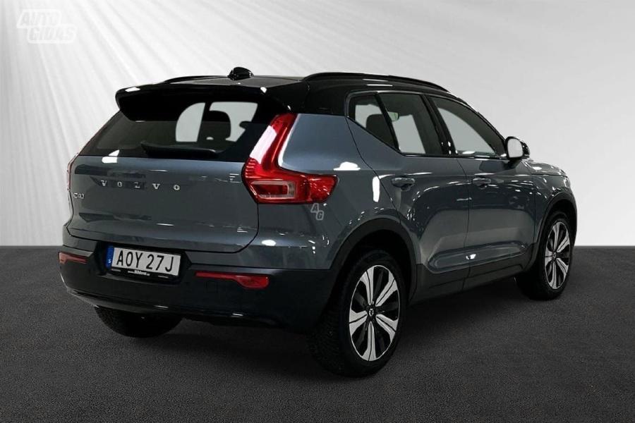 Grey Volvo XC40 2023 in Kaunas, with an engine capacity of 0.00 L and mileage of 31 thousand km for 34220 €, photo 3 on AUTOMOTO.COM.LV