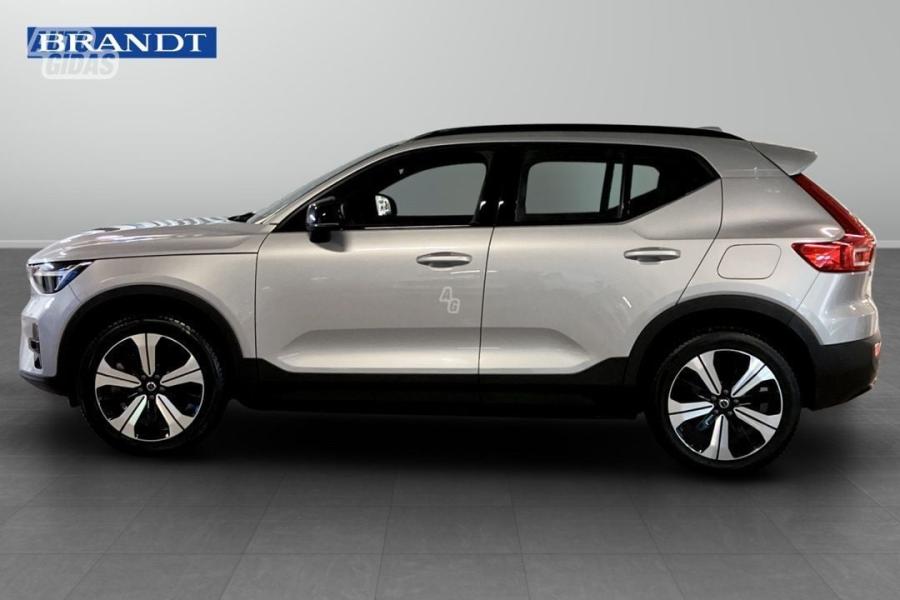 Pelēks Volvo XC40 2023 Kauņa, ar dzinēja tilpumu 0.00 L un nobraukumu 44 tūkst. km par 36186 €, foto 3 vietnē AUTOMOTO.COM.LV
