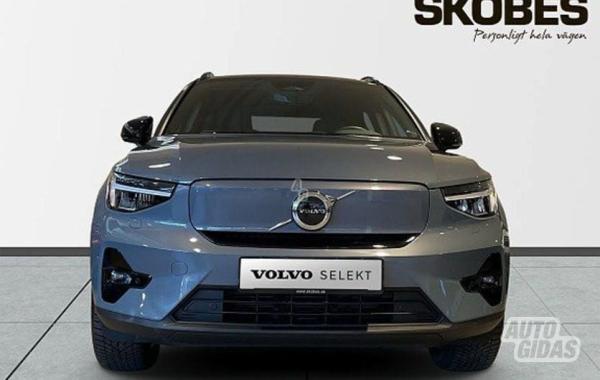 Pelēks Volvo XC40 2023 Kauņa, ar dzinēja tilpumu 0.00 L un nobraukumu 37 tūkst. km par 37660 €, foto 3 vietnē AUTOMOTO.COM.LV