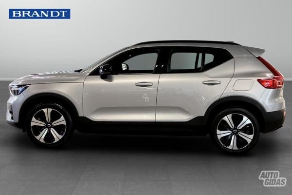 Grey Volvo XC40 2023 in Kaunas, with an engine capacity of 0.00 L and mileage of 44 thousand km for 36228 €, photo 3 on AUTOMOTO.COM.LV