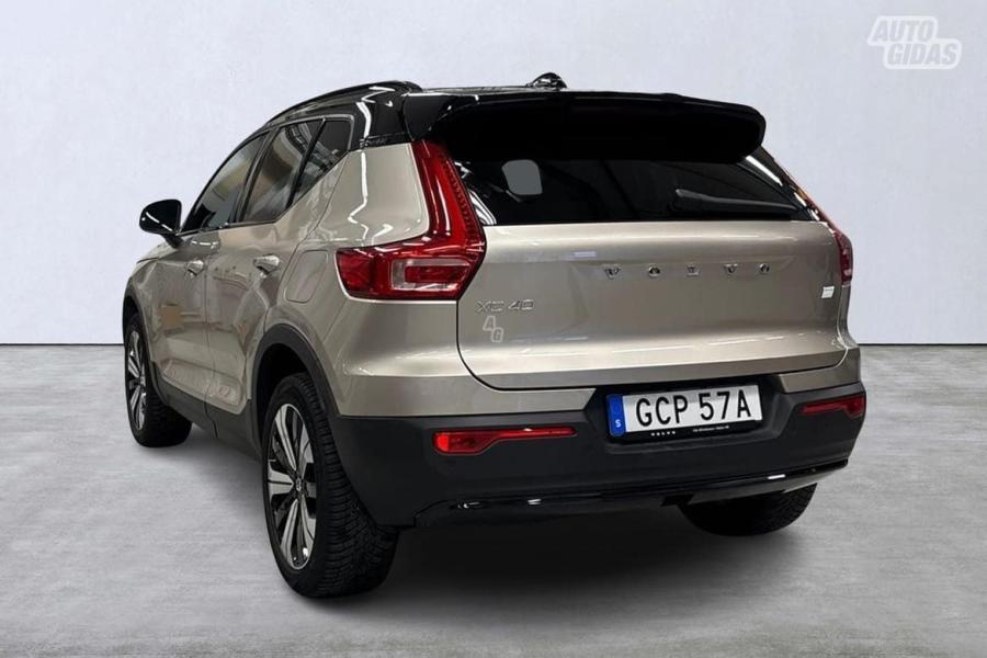 Grey Volvo XC40 2023 in Kaunas, with an engine capacity of 0.00 L and mileage of 91 thousand km for 32785 €, photo 4 on AUTOMOTO.COM.LV