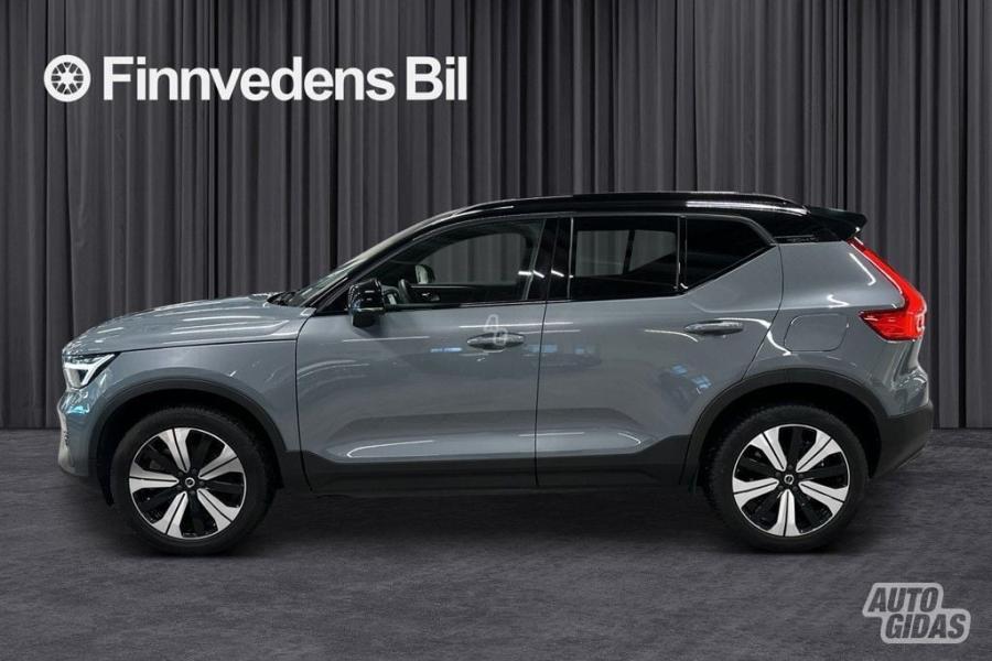 Pelēks Volvo XC40 2023 Kauņa, ar dzinēja tilpumu 0.00 L un nobraukumu 29 tūkst. km par 36302 €, foto 2 vietnē AUTOMOTO.COM.LV