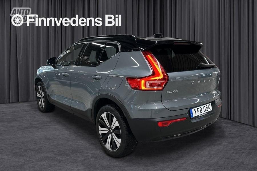 Pelēks Volvo XC40 2023 Kauņa, ar dzinēja tilpumu 0.00 L un nobraukumu 29 tūkst. km par 36302 €, foto 3 vietnē AUTOMOTO.COM.LV