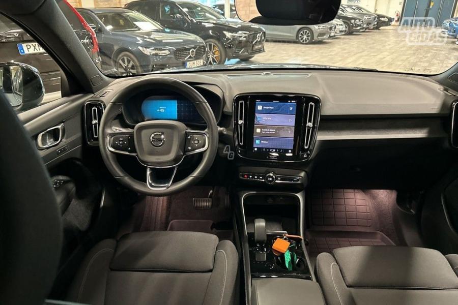 Pelēks Volvo XC40 2023 Kauņa, ar dzinēja tilpumu 0.00 L un nobraukumu 29 tūkst. km par 36302 €, foto 14 vietnē AUTOMOTO.COM.LV