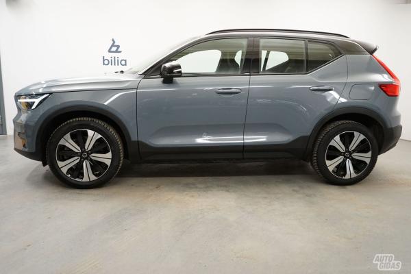 Pelēks Volvo XC40 2023 Kauņa, ar dzinēja tilpumu 0.00 L un nobraukumu 71 tūkst. km par 34994 €, foto 2 vietnē AUTOMOTO.COM.LV