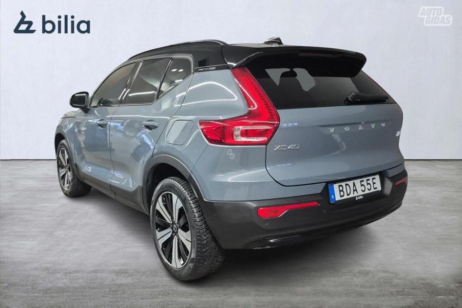 Pelēks Volvo XC40 2023 Kauņa, ar dzinēja tilpumu 0.00 L un nobraukumu 33 tūkst. km par 35985 €, foto 2 vietnē AUTOMOTO.COM.LV