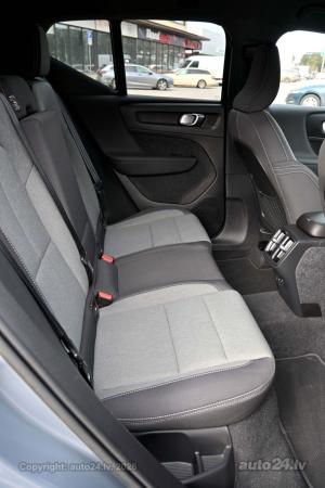 Grey Volvo XC40 2023 in Tallinn, with an engine capacity of 1.50 L and mileage of 82 thousand km for 29900 €, photo 12 on AUTOMOTO.COM.LV