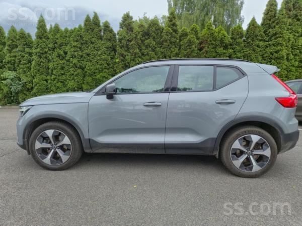 Серый Вольво XC40 2023 в Рига, объемом двигателя 2.00 л и пробегом 40 тыс. км за 33500 €, фото 5 на AUTOMOTO.COM.LV