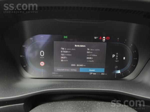 Серый Вольво XC40 2023 в Рига, объемом двигателя 2.00 л и пробегом 40 тыс. км за 33500 €, фото 8 на AUTOMOTO.COM.LV