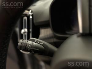 Grey Volvo XC40 2023 in Riga, with an engine capacity of 2.00 L and mileage of 40 thousand km for 33950 €, photo 21 on AUTOMOTO.COM.LV