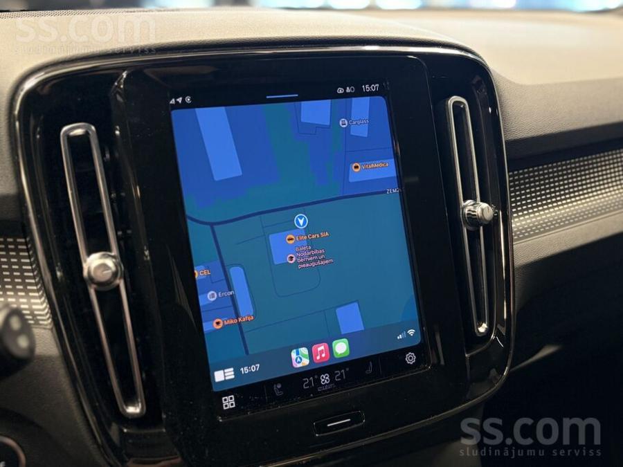 Grey Volvo XC40 2023 in Riga, with an engine capacity of 2.00 L and mileage of 40 thousand km for 33950 €, photo 26 on AUTOMOTO.COM.LV