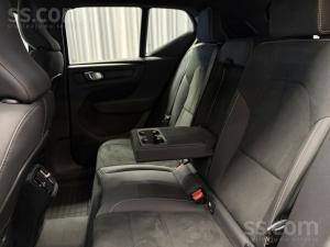 Grey Volvo XC40 2023 in Riga, with an engine capacity of 2.00 L and mileage of 40 thousand km for 33950 €, photo 31 on AUTOMOTO.COM.LV