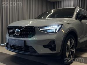 Grey Volvo XC40 2023 in Riga, with an engine capacity of 2.00 L and mileage of 40 thousand km for 33950 €, photo 33 on AUTOMOTO.COM.LV