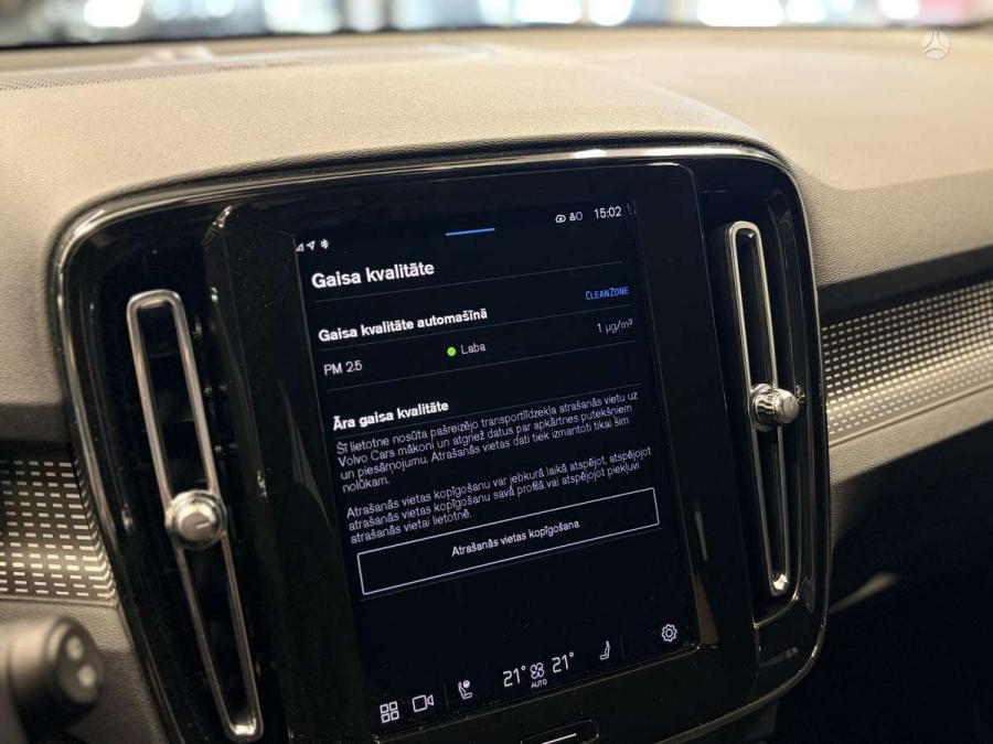 Серый Вольво XC40 2023 в Рига, объемом двигателя 1.97 л и пробегом 40 тыс. км за 33950 €, фото 12 на AUTOMOTO.COM.LV