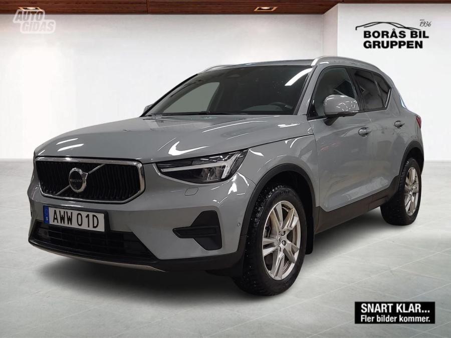 Pelēks Volvo XC40 2024 Kauņa, ar dzinēja tilpumu 0.00 L un nobraukumu 53 tūkst. km par 35115 €, foto 1 vietnē AUTOMOTO.COM.LV