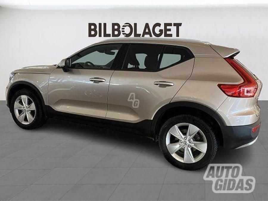 Pelēks Volvo XC40 2024 Kauņa, ar dzinēja tilpumu 0.00 L un nobraukumu 44 tūkst. km par 36470 €, foto 2 vietnē AUTOMOTO.COM.LV