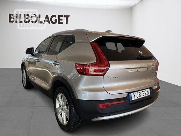 Pelēks Volvo XC40 2024 Kauņa, ar dzinēja tilpumu 0.00 L un nobraukumu 44 tūkst. km par 36470 €, foto 3 vietnē AUTOMOTO.COM.LV