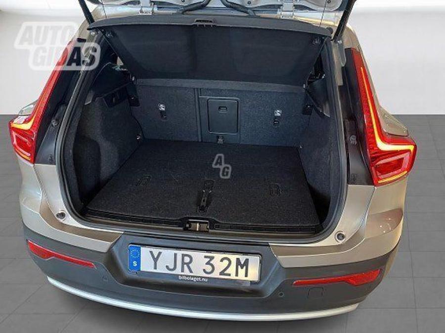 Pelēks Volvo XC40 2024 Kauņa, ar dzinēja tilpumu 0.00 L un nobraukumu 44 tūkst. km par 36470 €, foto 11 vietnē AUTOMOTO.COM.LV
