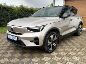 Серый Вольво XC40 2024 в Рига, объемом двигателя 2.00 л и пробегом 35 тыс. км за 38000 €, фото  на AUTOMOTO.COM.LV