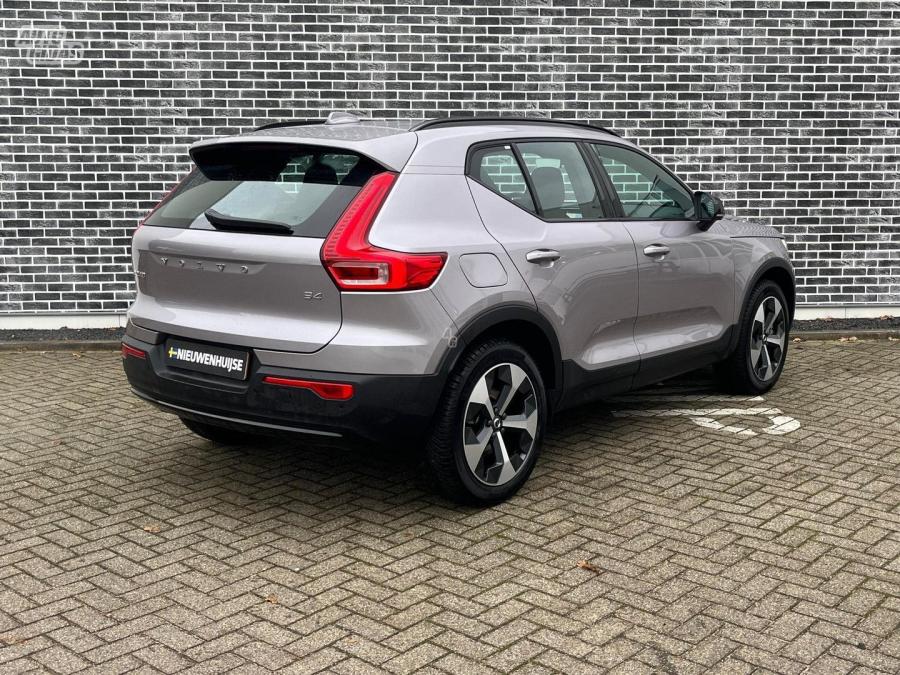 Grey Volvo XC40 2025 in Kaunas, with an engine capacity of 2.00 L and mileage of 11 thousand km for 36701 €, photo 3 on AUTOMOTO.COM.LV