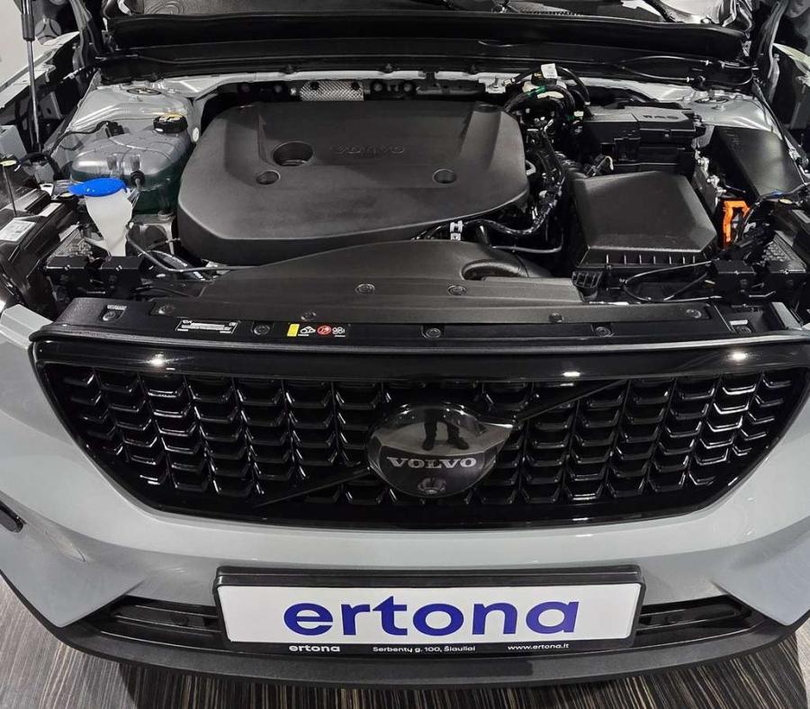 Pelēks Volvo XC40 2025 Šauļi, ar dzinēja tilpumu 1.97 L un nobraukumu 16 tūkst. km par 32400 €, foto 12 vietnē AUTOMOTO.COM.LV