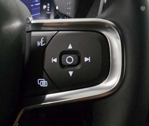Pelēks Volvo XC40 2025 Šauļi, ar dzinēja tilpumu 1.97 L un nobraukumu 16 tūkst. km par 32400 €, foto 17 vietnē AUTOMOTO.COM.LV