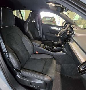 Pelēks Volvo XC40 2025 Šauļi, ar dzinēja tilpumu 1.97 L un nobraukumu 16 tūkst. km par 32400 €, foto 27 vietnē AUTOMOTO.COM.LV
