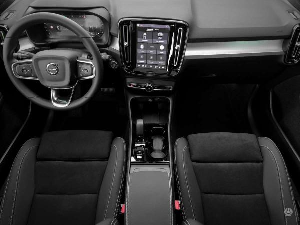 Серый Вольво XC40 2026 в Каунас, объемом двигателя 1.97 л и пробегом 10 тыс. км за 40000 €, фото 8 на AUTOMOTO.COM.LV
