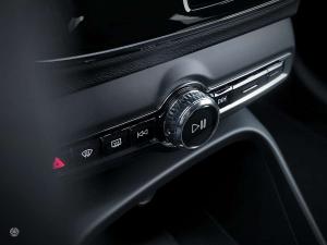 Серый Вольво XC40 2026 в Каунас, объемом двигателя 1.97 л и пробегом 10 тыс. км за 40000 €, фото 15 на AUTOMOTO.COM.LV