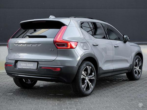 Серый Вольво XC40 2026 в Каунас, объемом двигателя 1.97 л и пробегом 10 тыс. км за 36500 €, фото 4 на AUTOMOTO.COM.LV