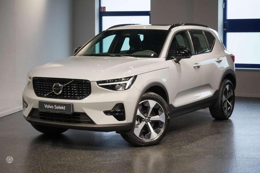 Серый Вольво XC40 2026 в Каунас, объемом двигателя 1.97 л и пробегом 5 тыс. км за 36900 €, фото 1 на AUTOMOTO.COM.LV