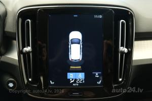 Pelēks Volvo XC40 2019 Tallina, ar dzinēja tilpumu 2.00 L un nobraukumu 111 tūkst. km par 22900 €, foto 9 vietnē AUTOMOTO.COM.LV