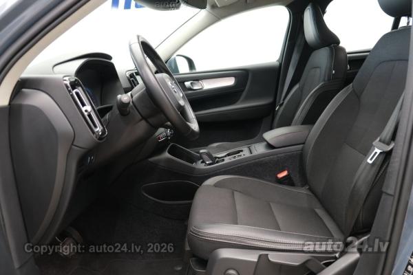 Pelēks Volvo XC40 2019 Tallina, ar dzinēja tilpumu 2.00 L un nobraukumu 111 tūkst. km par 22900 €, foto 5 vietnē AUTOMOTO.COM.LV