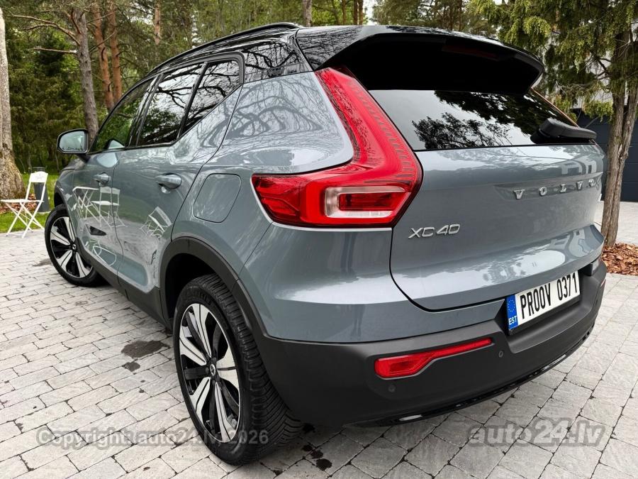 Pelēks Volvo XC40 2022 Tallina, ar dzinēja tilpumu 0.00 L un nobraukumu 53 tūkst. km par 29980 €, foto 3 vietnē AUTOMOTO.COM.LV