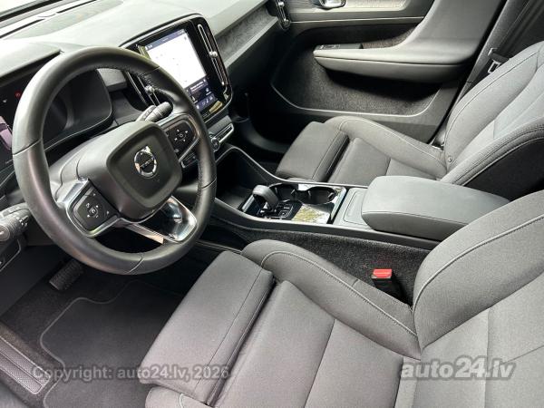 Pelēks Volvo XC40 2022 Tallina, ar dzinēja tilpumu 0.00 L un nobraukumu 53 tūkst. km par 29980 €, foto 8 vietnē AUTOMOTO.COM.LV