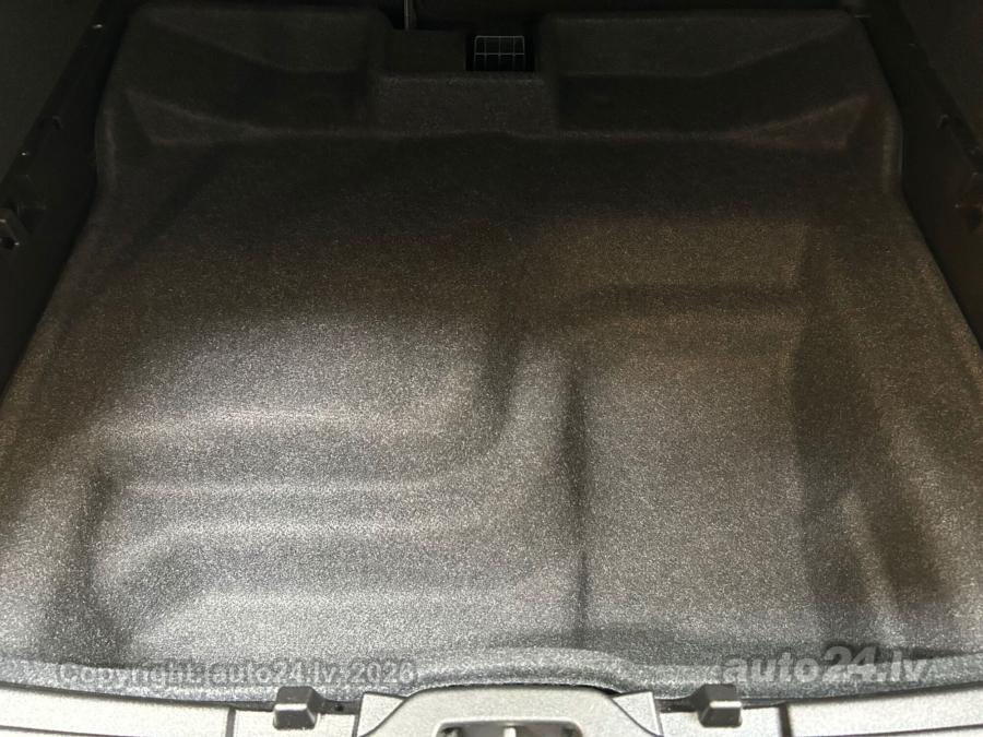 Pelēks Volvo XC40 2022 Tallina, ar dzinēja tilpumu 0.00 L un nobraukumu 53 tūkst. km par 29980 €, foto 15 vietnē AUTOMOTO.COM.LV