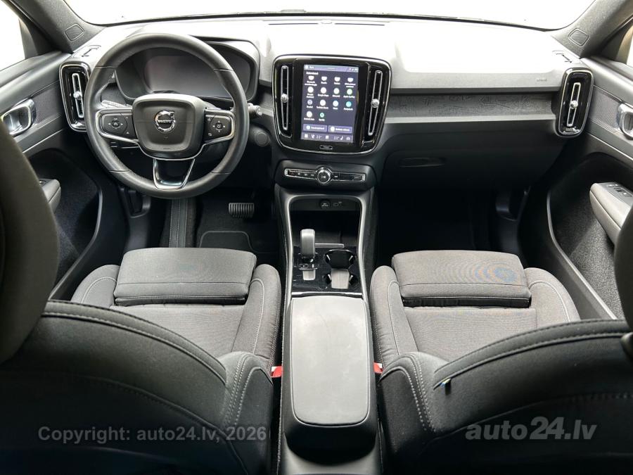Pelēks Volvo XC40 2022 Tallina, ar dzinēja tilpumu 0.00 L un nobraukumu 53 tūkst. km par 29980 €, foto 18 vietnē AUTOMOTO.COM.LV