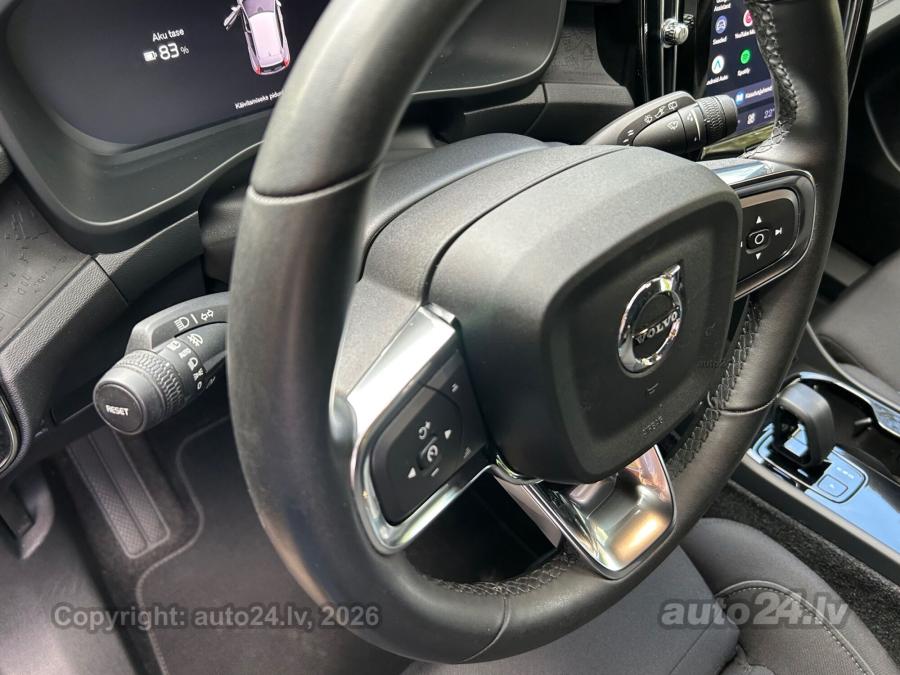 Pelēks Volvo XC40 2022 Tallina, ar dzinēja tilpumu 0.00 L un nobraukumu 53 tūkst. km par 29980 €, foto 19 vietnē AUTOMOTO.COM.LV