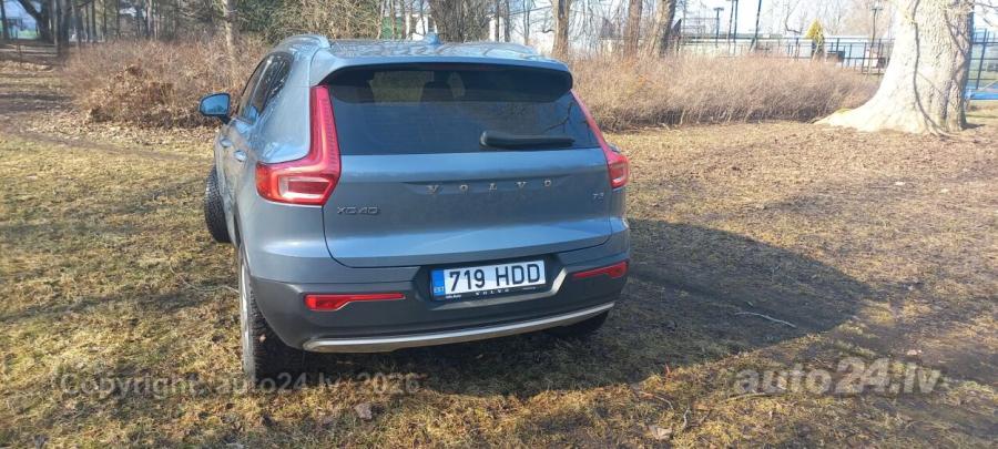 Grey Volvo XC40 2021 in Parnu, with an engine capacity of 1.50 L and mileage of 66 thousand km for 26500 €, photo 2 on AUTOMOTO.COM.LV
