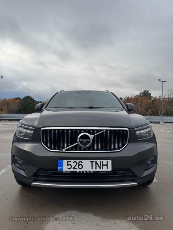 Pelēks Volvo XC40 2018 Tallina, ar dzinēja tilpumu 2.00 L un nobraukumu 116 tūkst. km par 22990 €, foto 2 vietnē AUTOMOTO.COM.LV