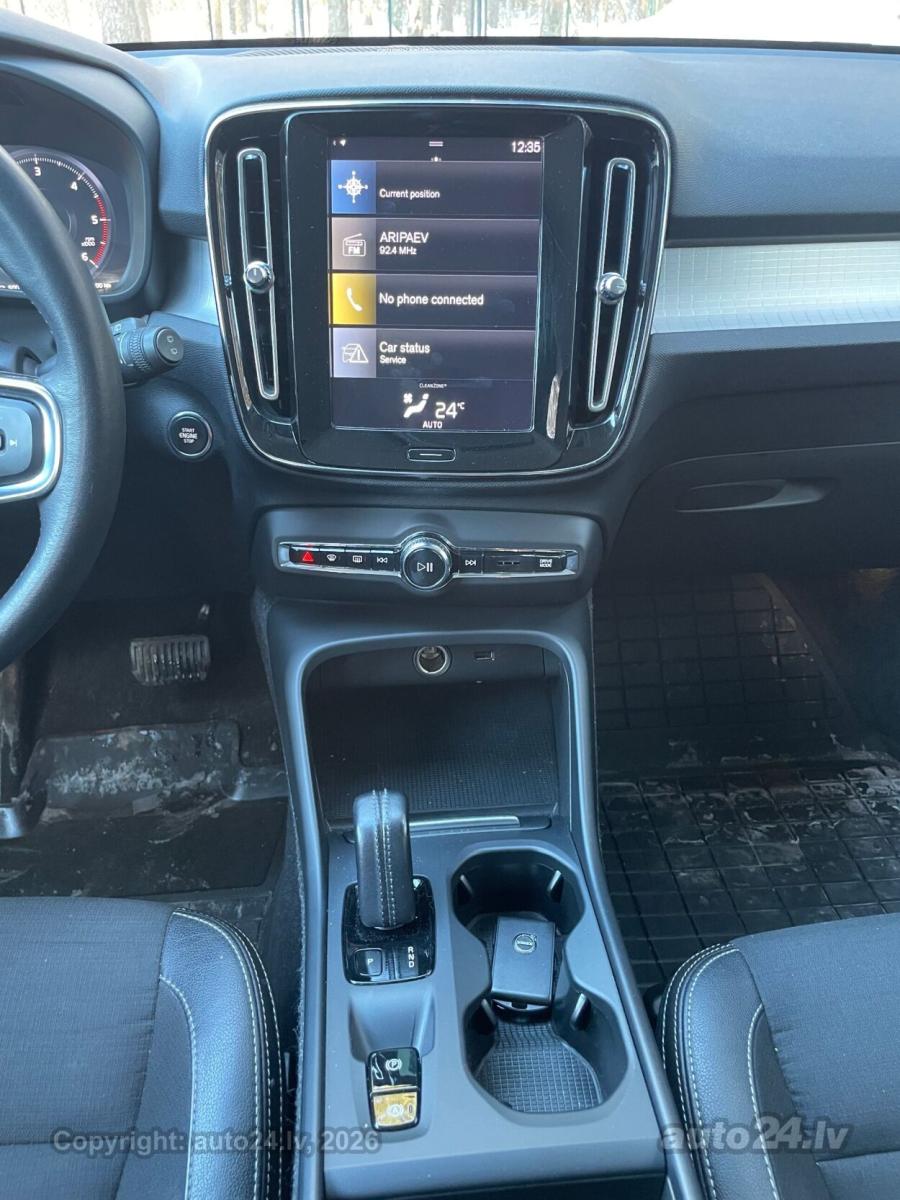 Pelēks Volvo XC40 2019 Tallina, ar dzinēja tilpumu 2.00 L un nobraukumu 127 tūkst. km par 19990 €, foto 11 vietnē AUTOMOTO.COM.LV