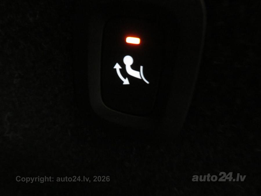 Серый Вольво XC40 2019 в Таллин, объемом двигателя 2.00 л и пробегом 73 тыс. км за 21500 €, фото 13 на AUTOMOTO.COM.LV