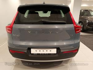 Grey Volvo XC40 2020 in Tallinn, with an engine capacity of 1.50 L and mileage of 50 thousand km for 24990 €, photo 5 on AUTOMOTO.COM.LV