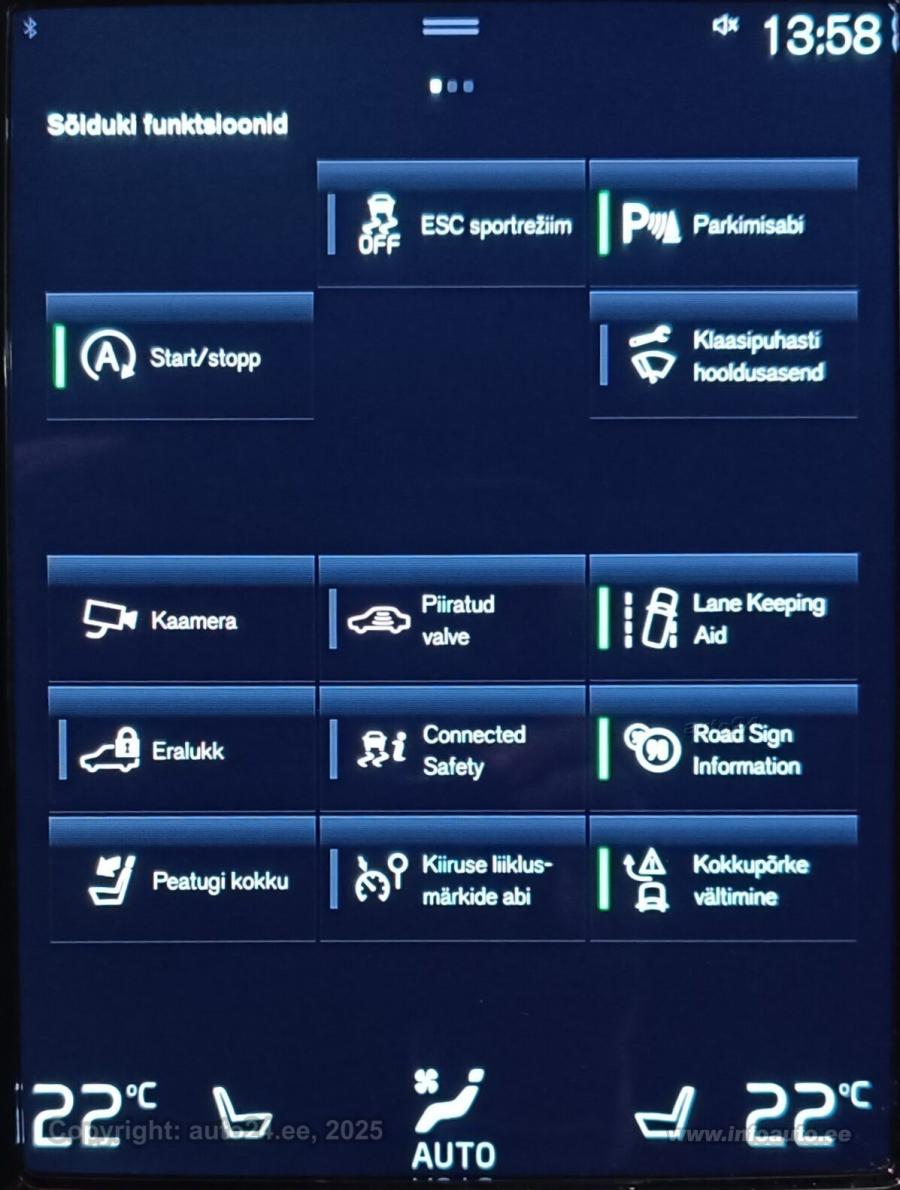 Grey Volvo XC40 2020 in Tallinn, with an engine capacity of 1.50 L and mileage of 50 thousand km for 24990 €, photo 14 on AUTOMOTO.COM.LV