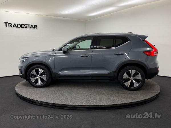 Grey Volvo XC40 2020 in Parnu, with an engine capacity of 1.50 L and mileage of 217 thousand km for 19990 €, photo 8 on AUTOMOTO.COM.LV