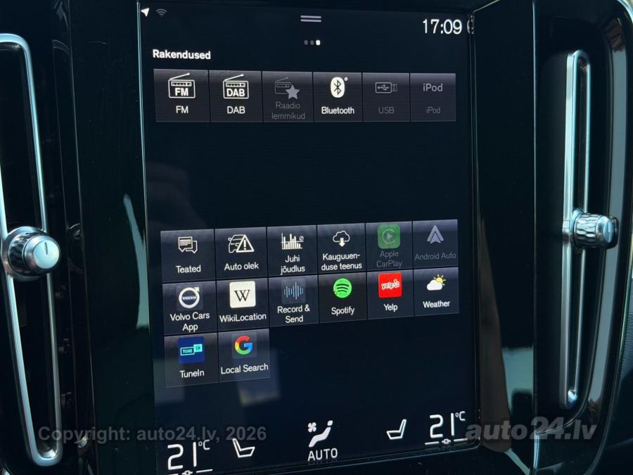 Pelēks Volvo XC40 2020 Pērnava, ar dzinēja tilpumu 1.50 L un nobraukumu 218 tūkst. km par 19900 €, foto 10 vietnē AUTOMOTO.COM.LV